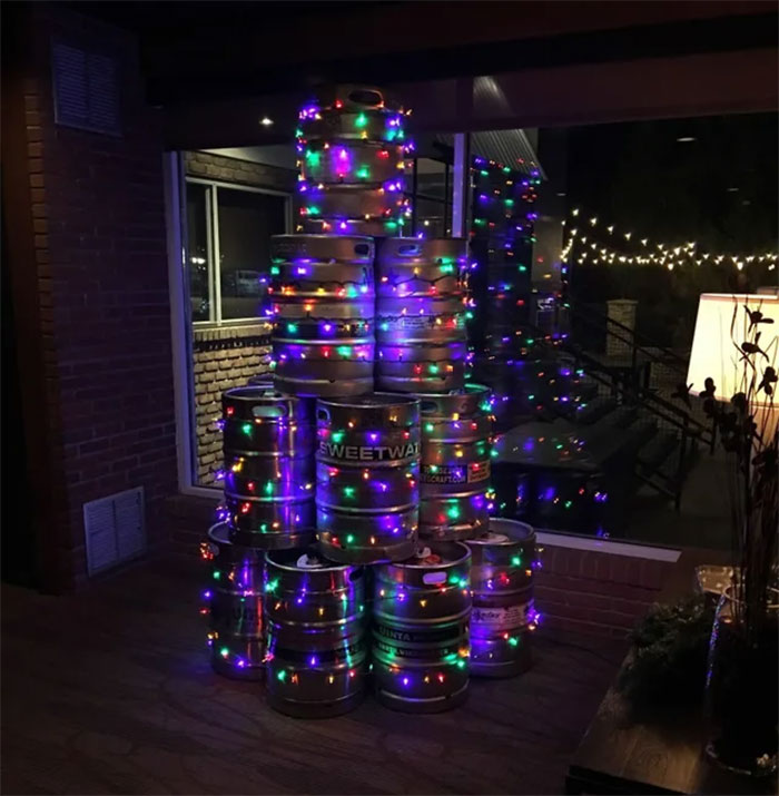 Here’s How Employees From Different Industries Decorated Their ...