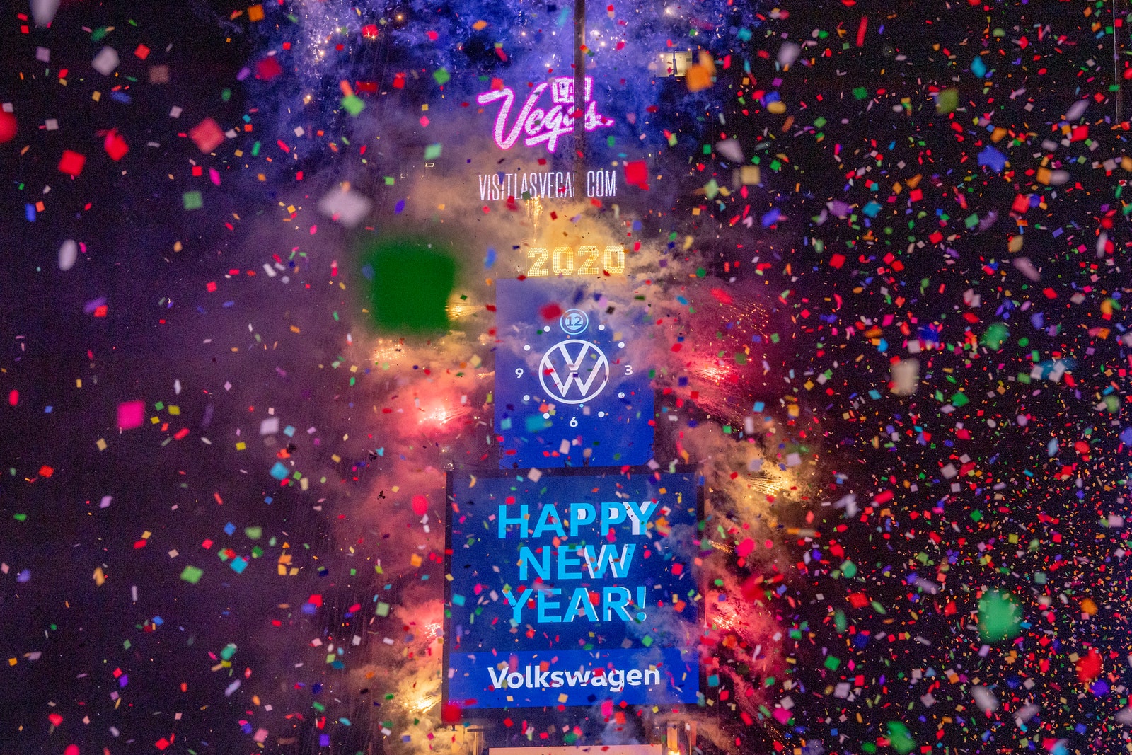 15 New Year’s Day Traditions From Around the World - Talk Study